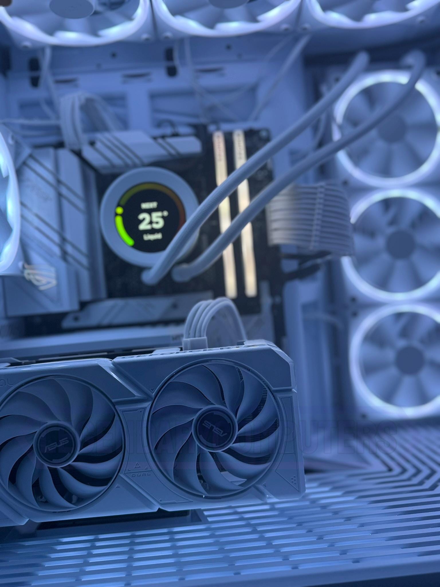 Gaming PC - Freya || Customizable Screens || Wi-fi || SSD || Liquid ...