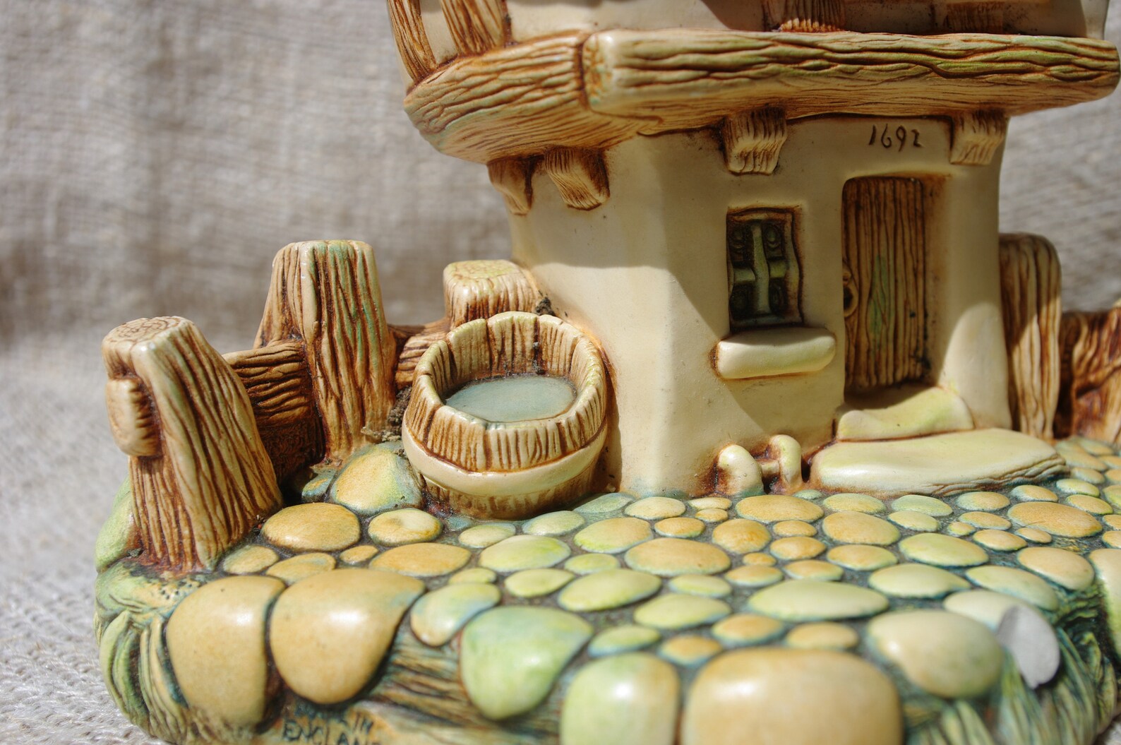 Pendelfin Cobble Cottage Stand Designed by Doreen Noel - Etsy