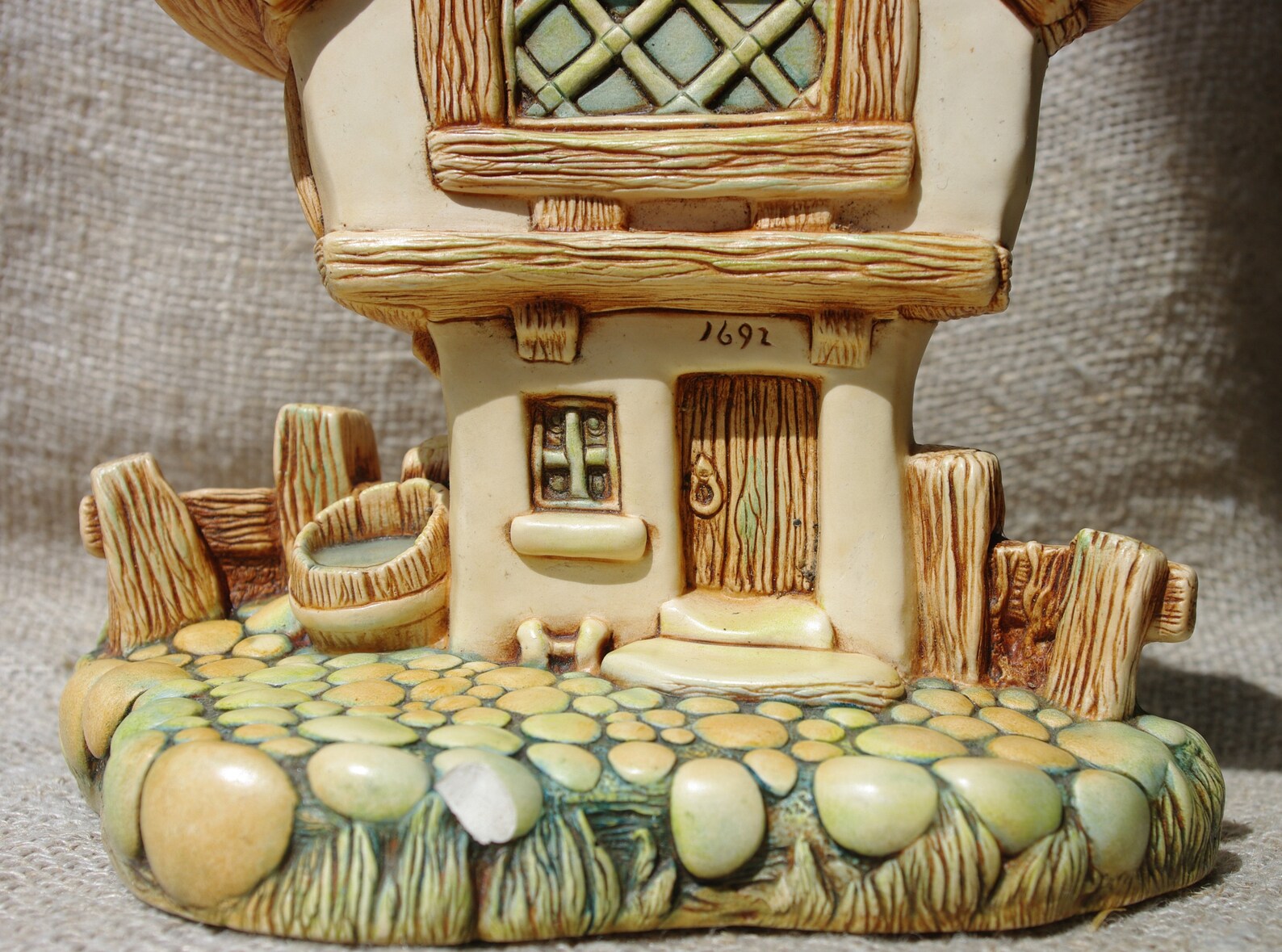 Pendelfin Cobble Cottage Stand Designed by Doreen Noel - Etsy