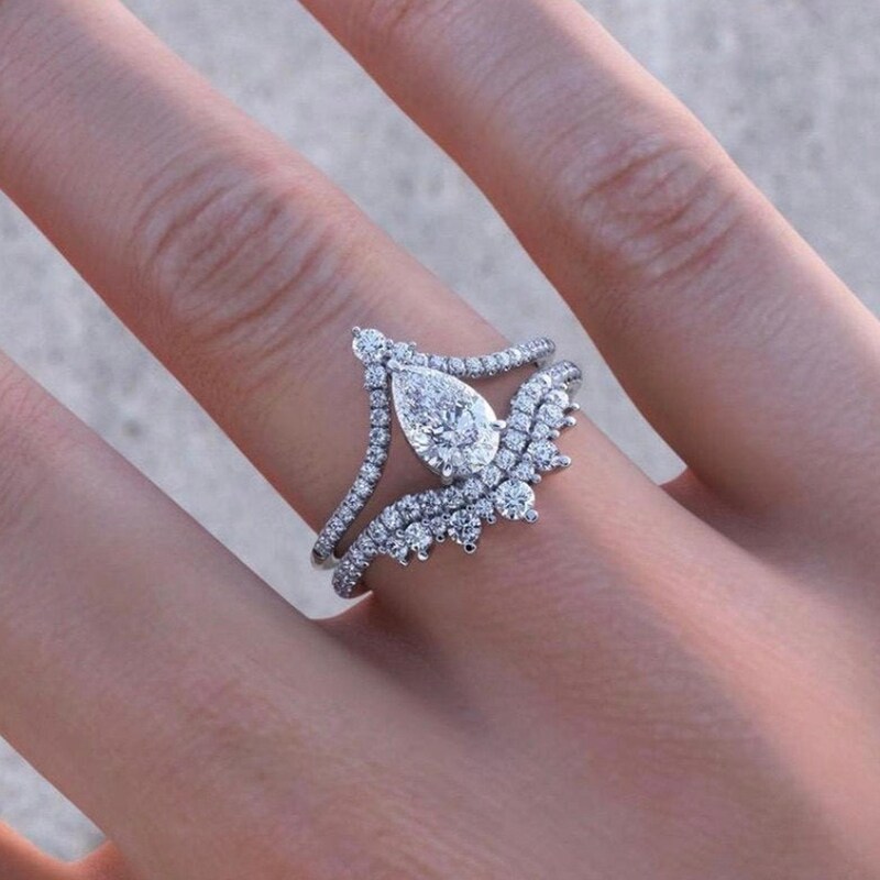 Teardrop Wedding Ring - Etsy