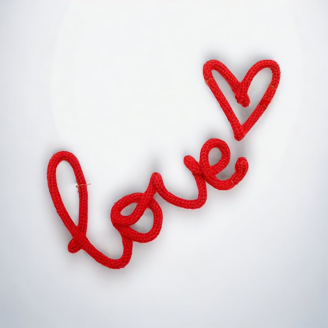 Red Love Knitted Wire Word Sign and Heart. Sign, Decor, Wire Word, Cord ...