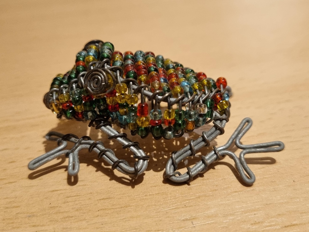Beaded Frog Figurine: African-inspired Wire & Glass Bead Animal ...