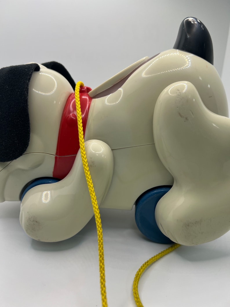 Vintage 1999 Hasbro Playskool Digger the Dog Pull Along. 5979 Walks and ...