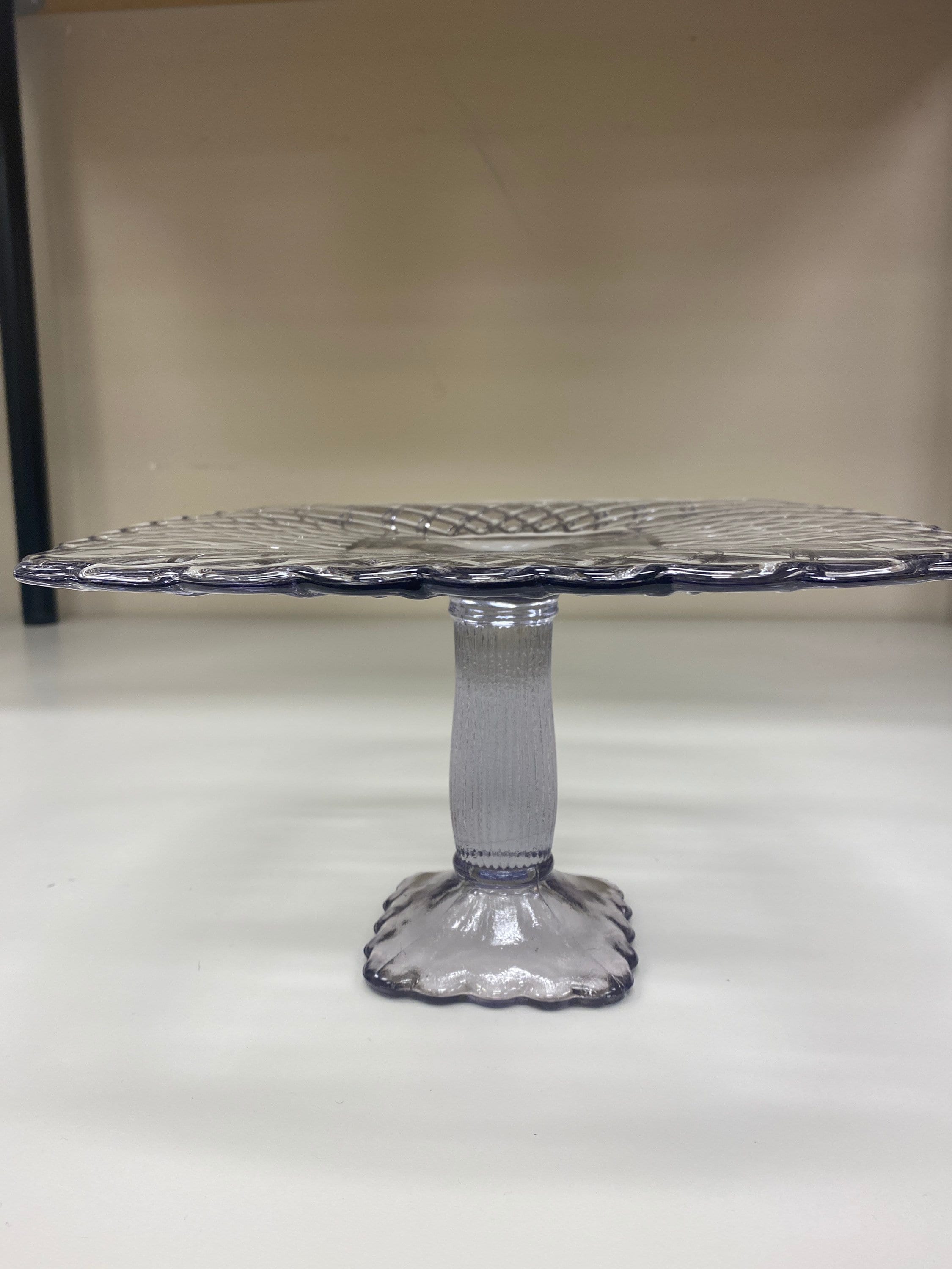 L. E Smith Glass Cake Stand Lavender/ Gray in Color. 1950s - Etsy