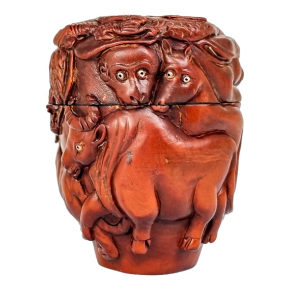 Antique Meiji Japanese boxwood natsume box carved wit… - Gem