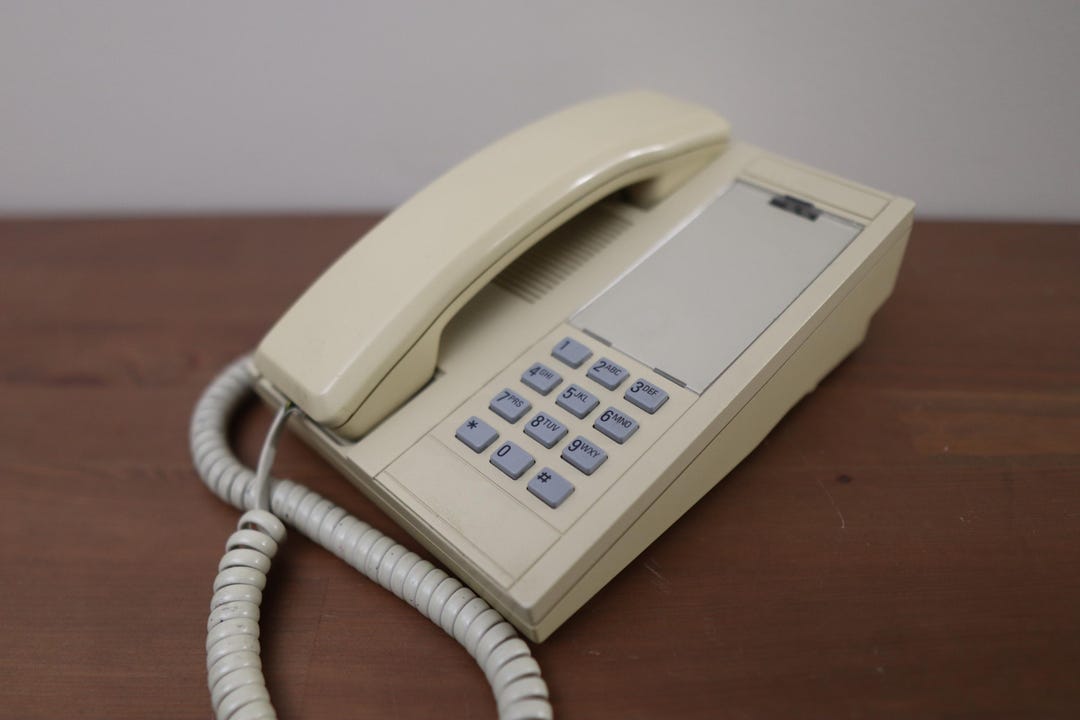 Classic Vintage 1985 Canadian-made Northern Telecom Telephone ...
