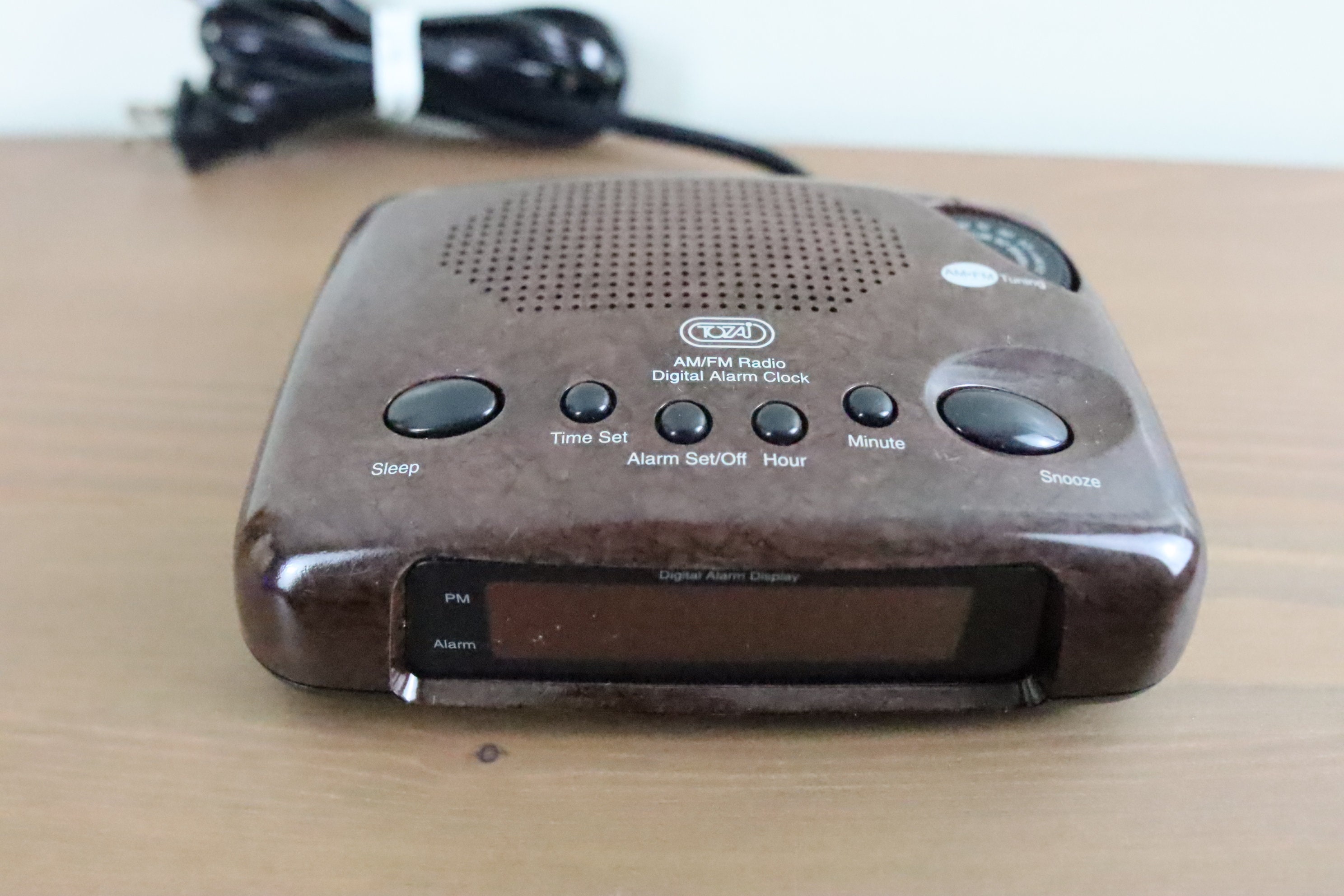 Vintage 1990s Tozai Brown Marble Finish Digital Alarm Clock AM/FM Radio ...