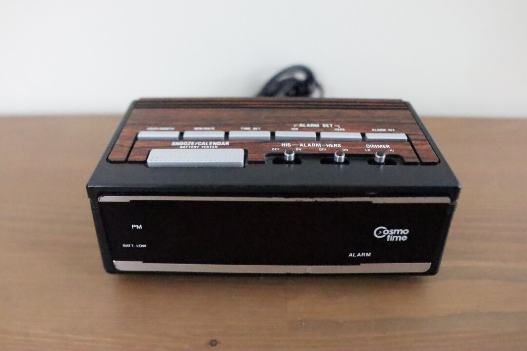 Beautiful Vintage 1980s Cosmo Time Digital 2 Alarm Bedside Clock With ...