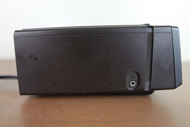 Classic Vintage 1980s Sanyo Bedside Digital Alarm Clock Radio With ...