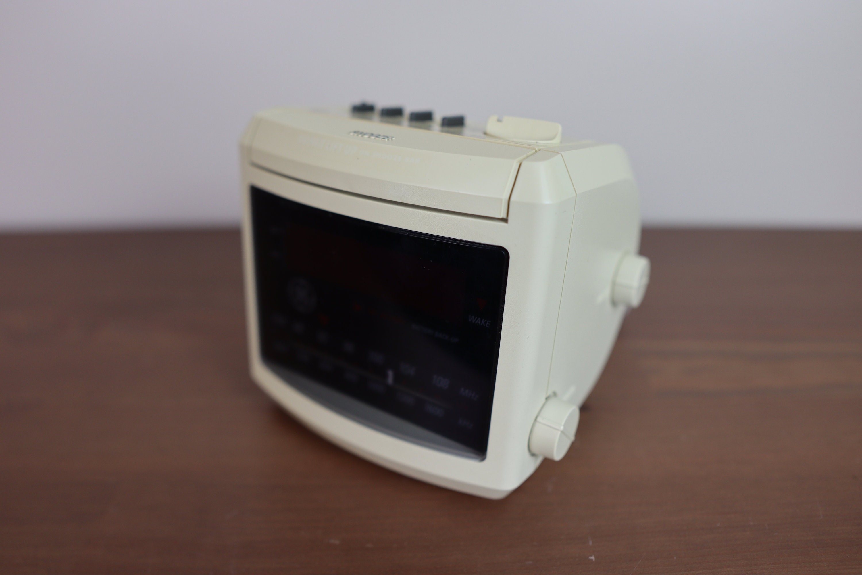 Classic Vintage 1980s General Electric Digital Bedside Alarm - Etsy