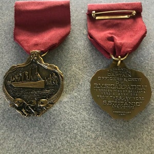 Titanic Interest- National Medal of Honor Presented to Carpathia ...