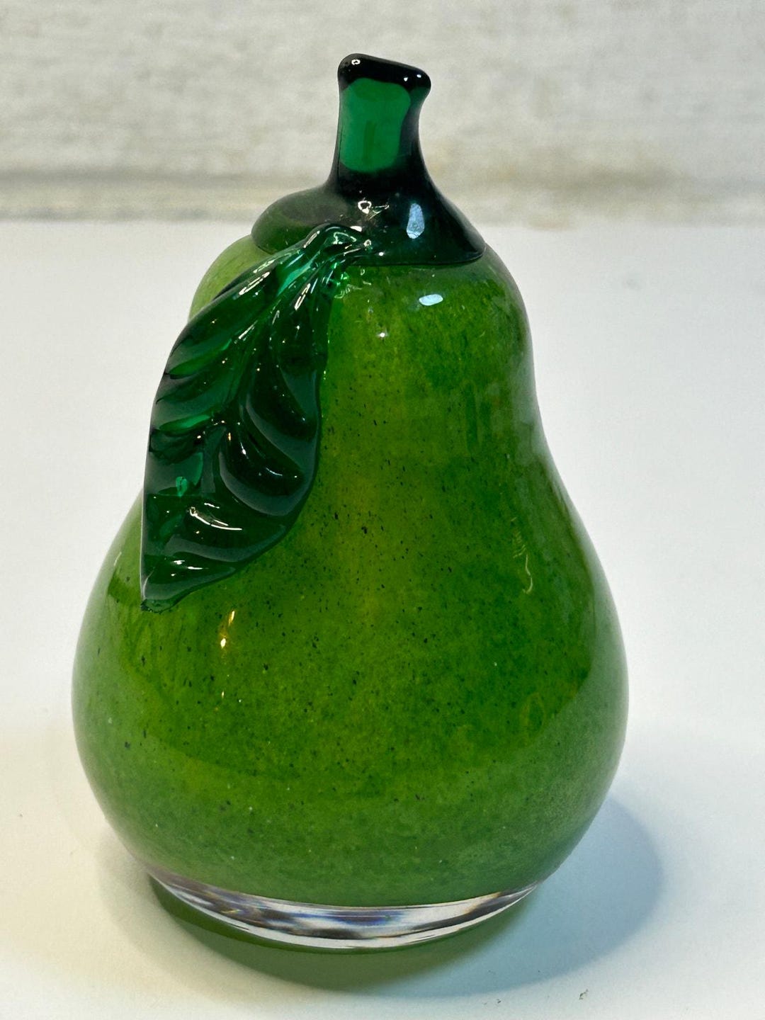 Vintage Green Hand-blown Art Glass Pear Paperweight R.o.c. Made in ...