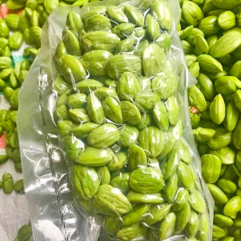 Fresh Petai Parkia Speciosa, the Bitter Bean, Twisted Cluster Bean ...
