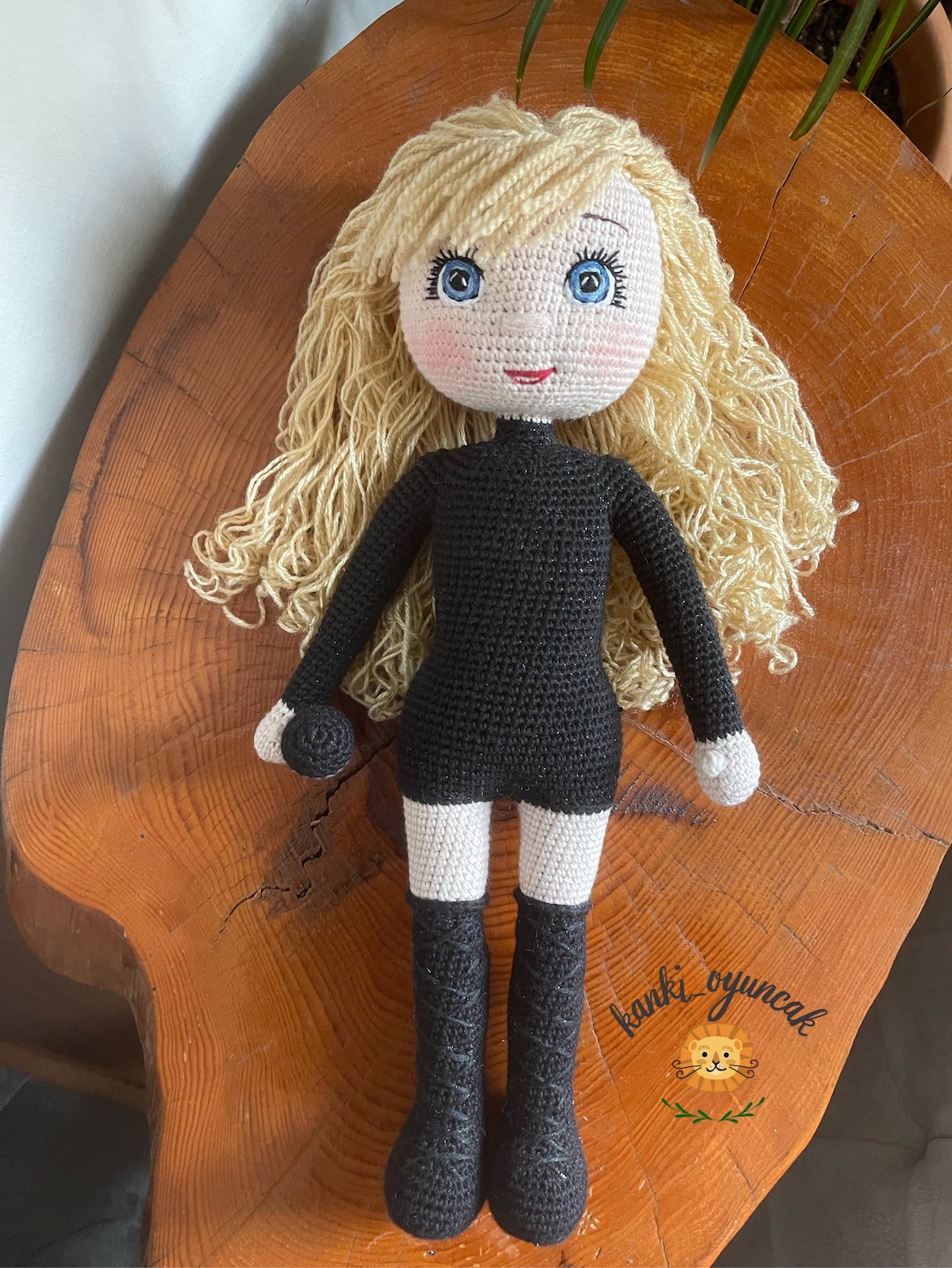 Taylor Swift, 40 Cm. Taylor in Black Outfit.special Toy, Personal ...