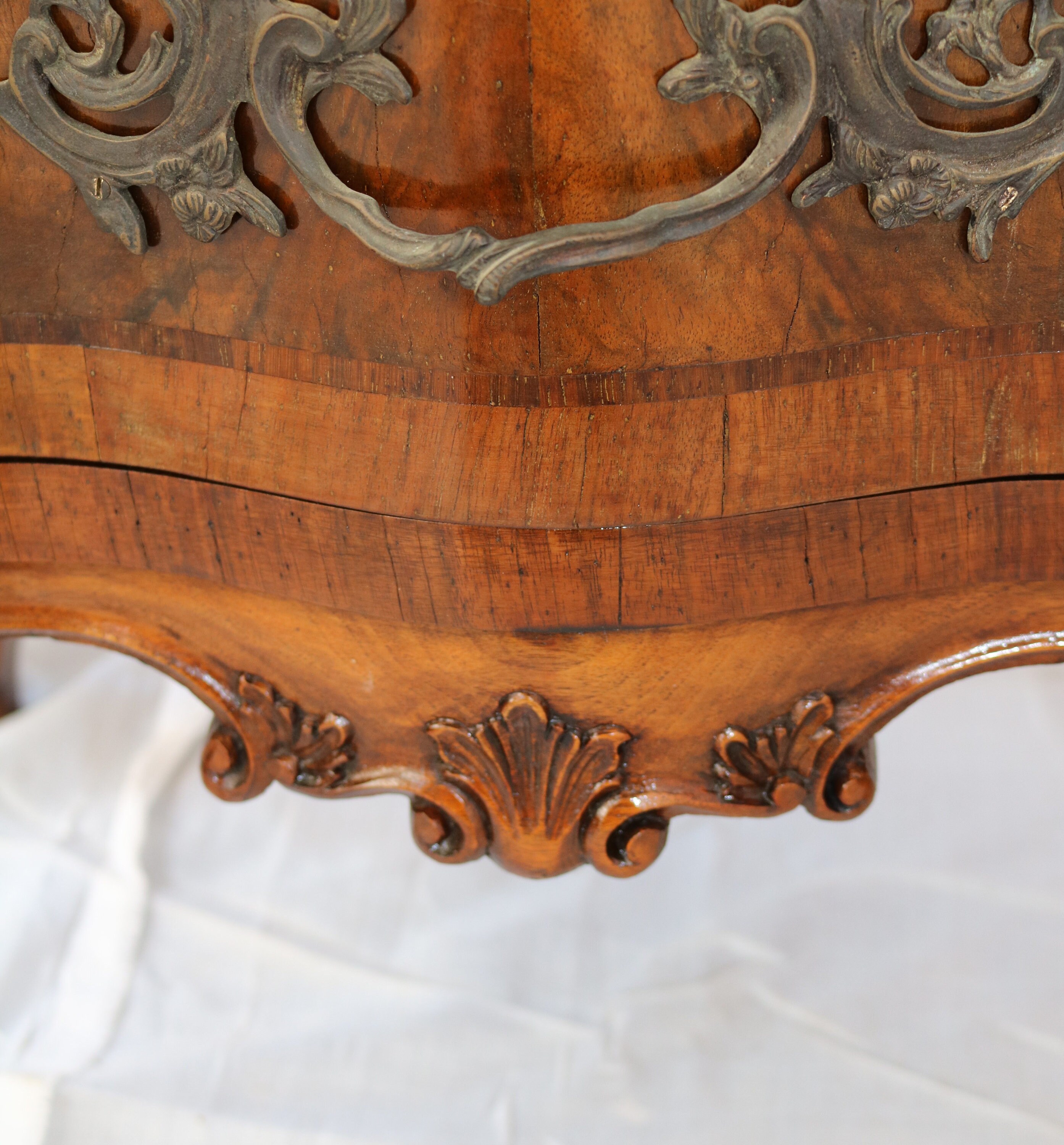 Chippendale Bedside Tables in Wood 1970s, Set of 2 - Etsy