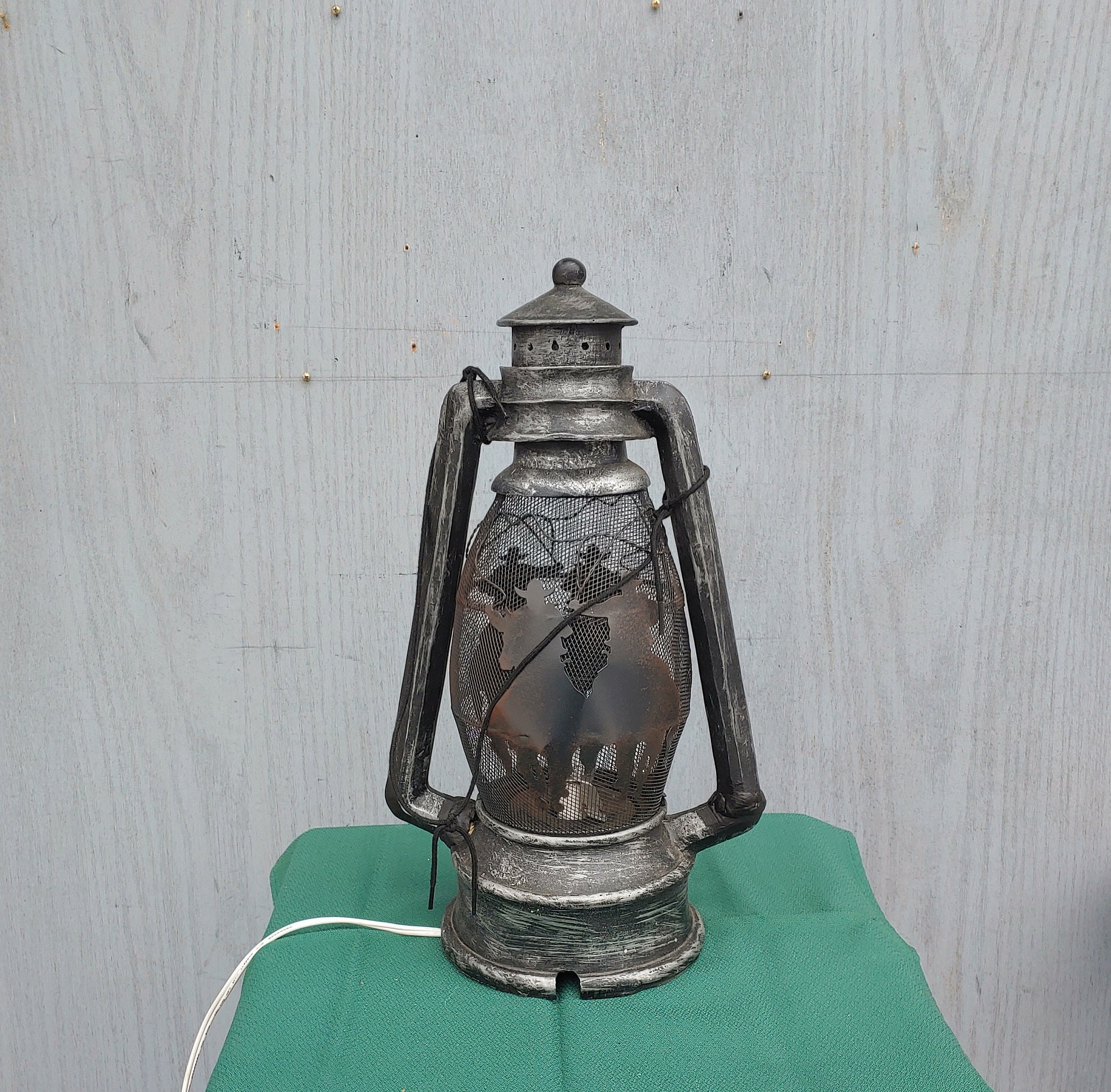 Vintage Western Lantern Cowboy Horse on the Screen Electric Light Bulb ...