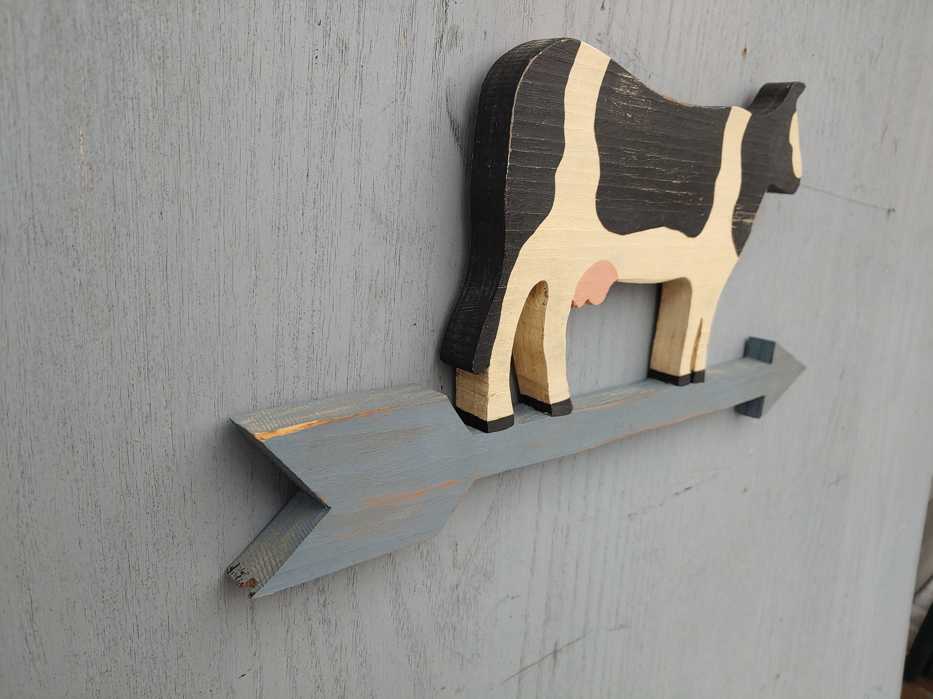 Rustic Old Time Cow Farm Directional Arrow, Milking Farmhouse Milkhouse ...