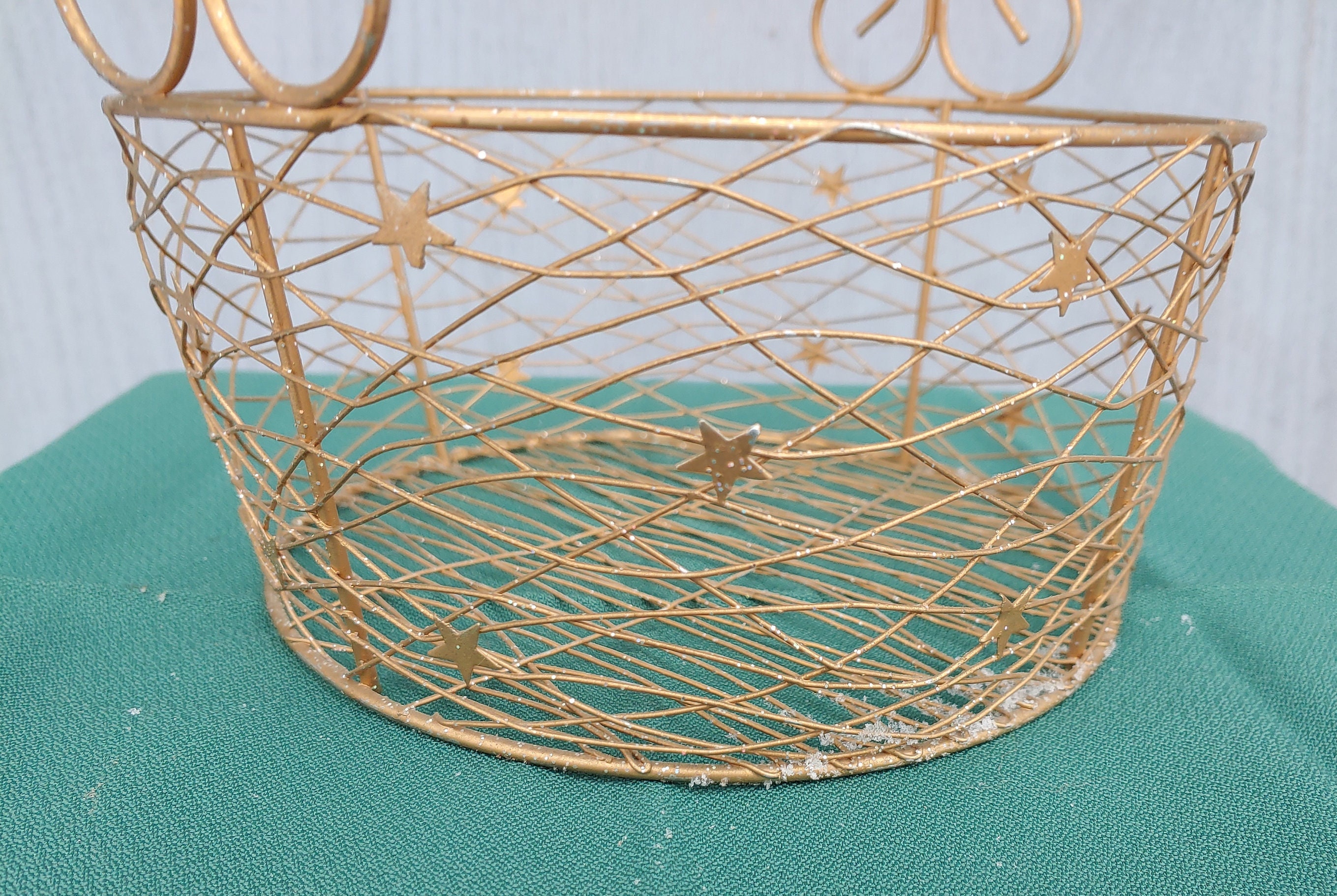 Vintage Filigree Basket Metal Stars Fine Wire Decorative Framework ...
