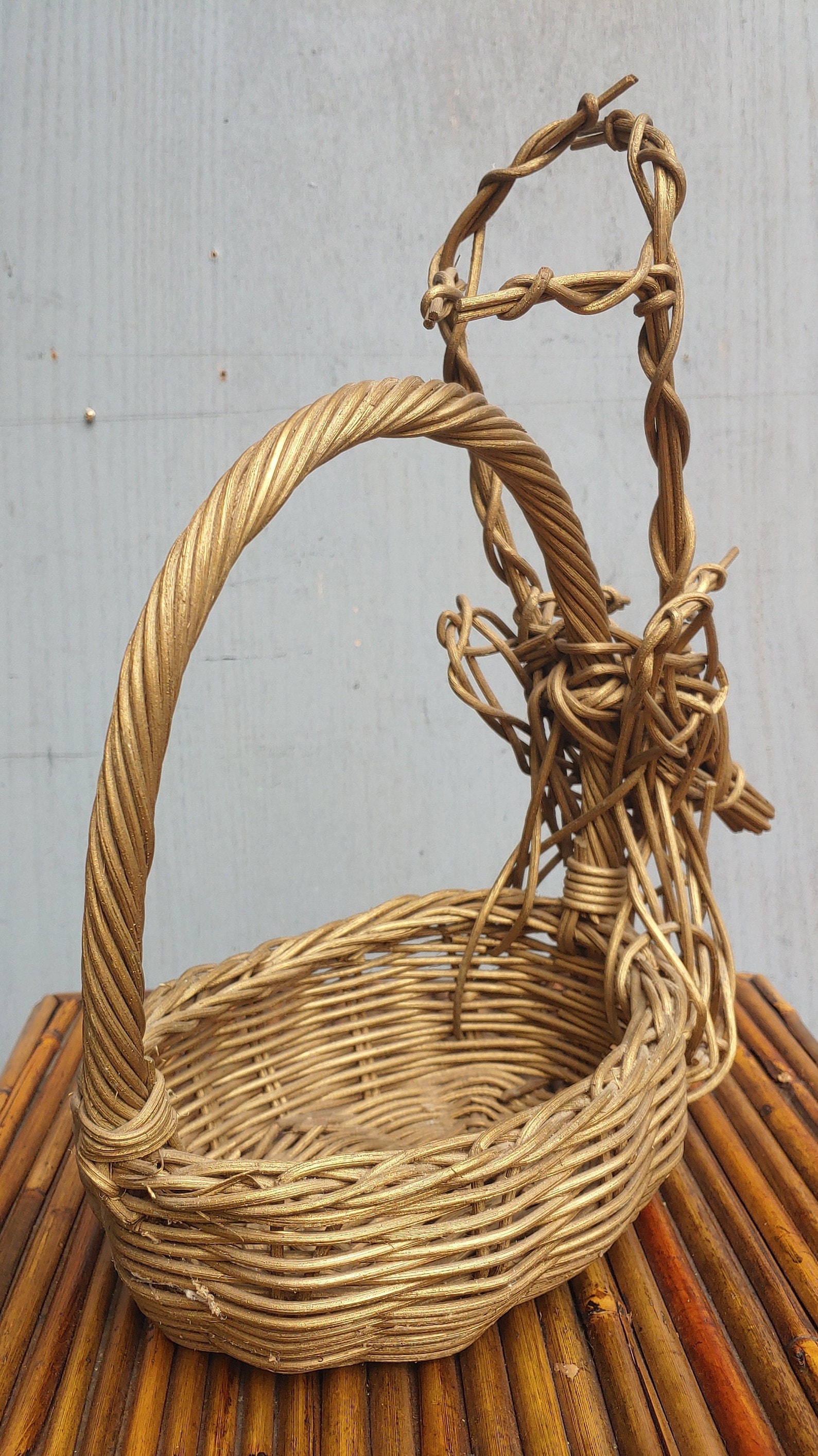Rustic Wicker Willow Basket Woodland Wildlife Tabletop Planter Porch ...