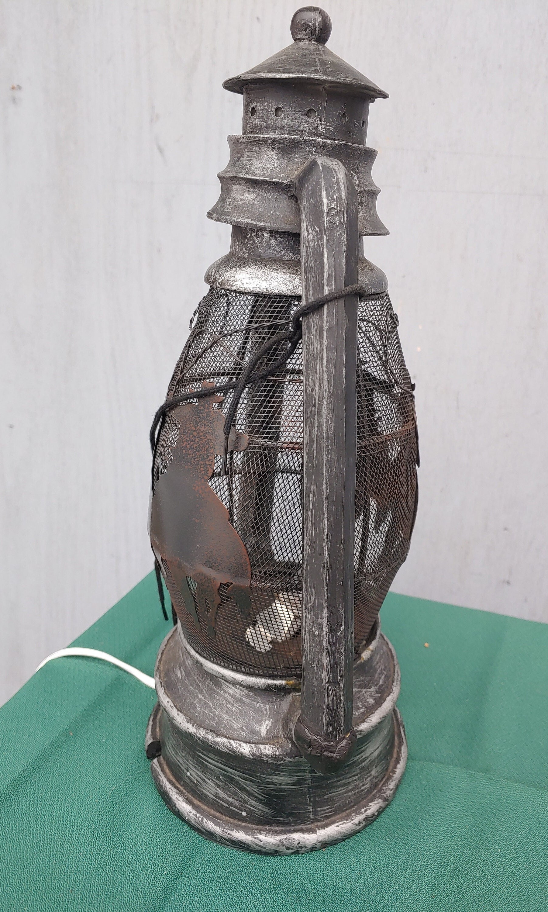 Vintage Western Lantern Cowboy Horse on the Screen Electric Light Bulb ...