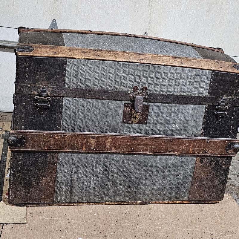 Trunk Tin - Etsy