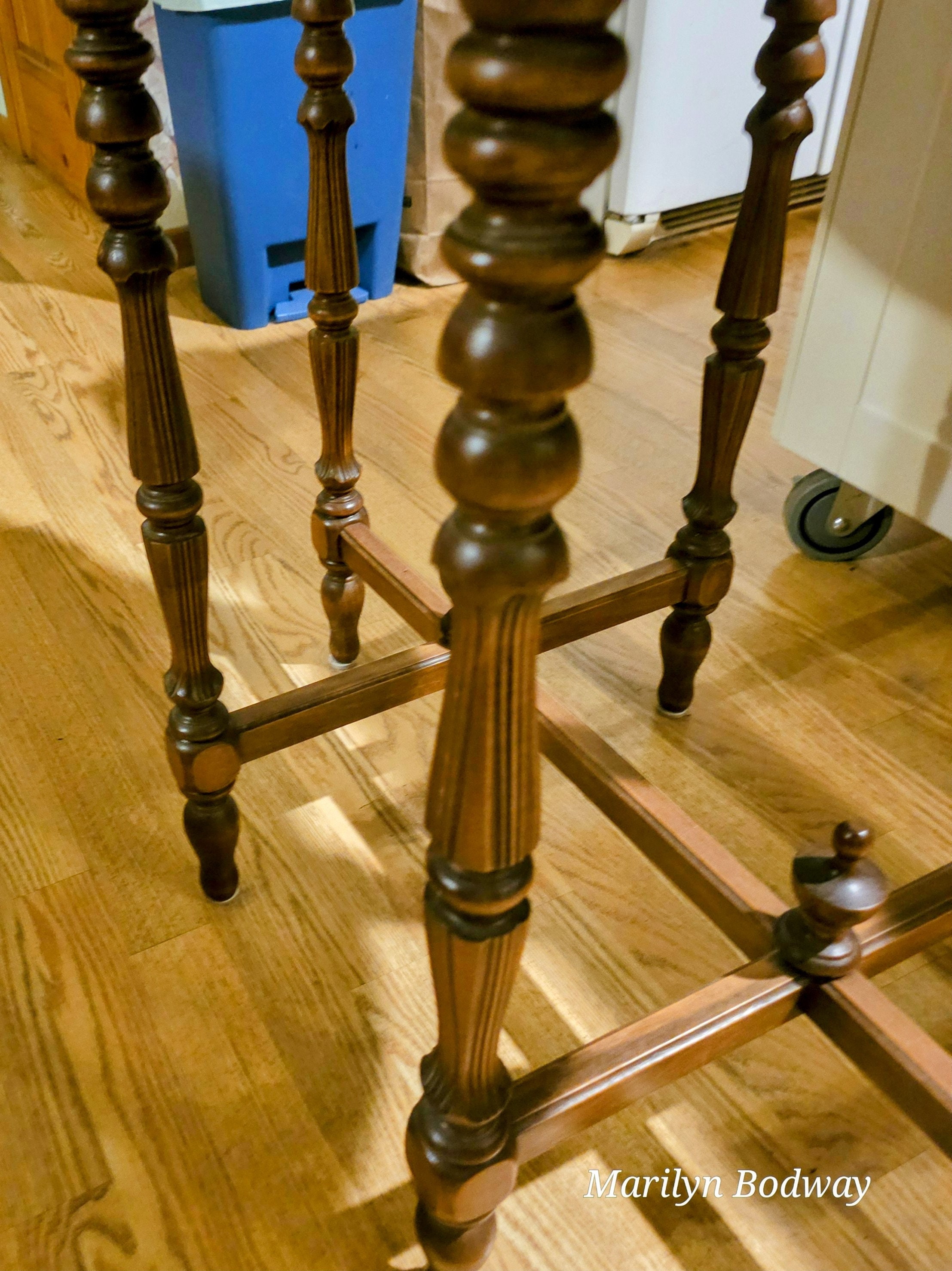 Vintage Six Leg Parlor Table Victorian Tradional Entryway Living Room ...