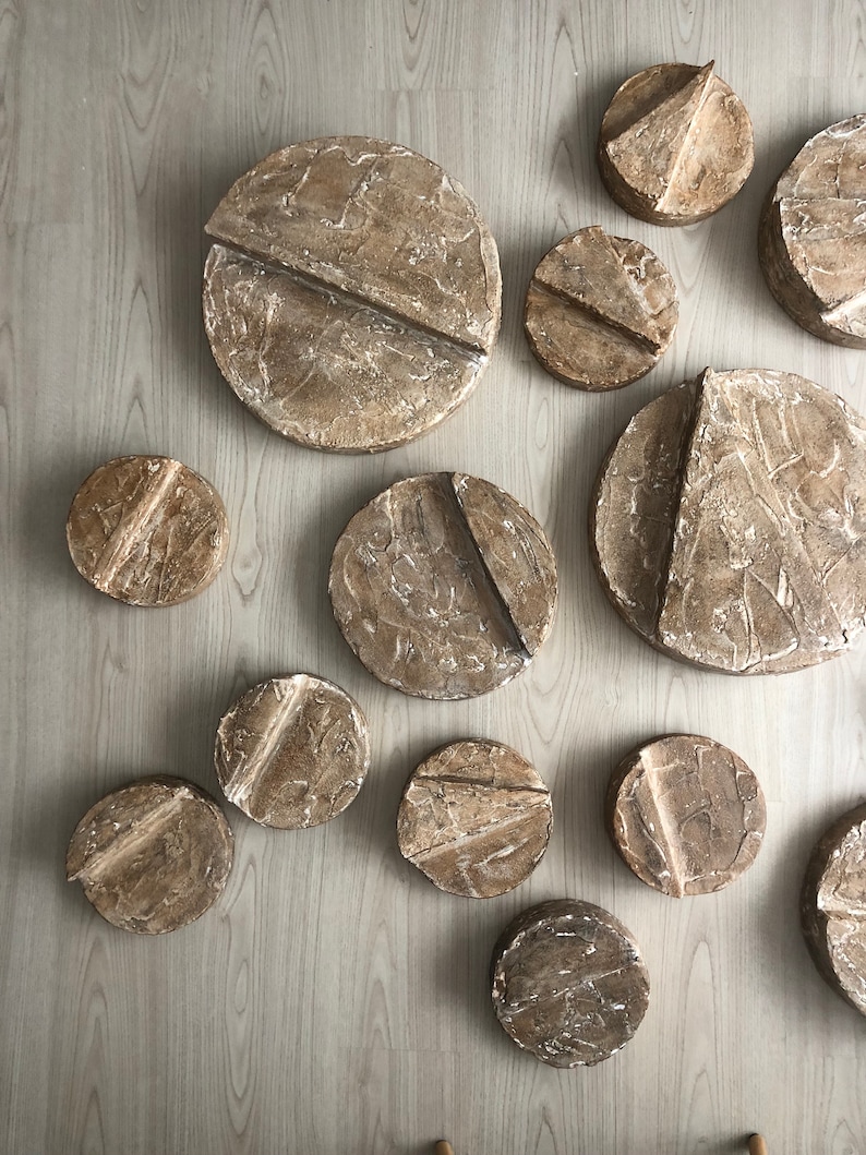 Circular Plaster Wall Art Set, 17 Piece of Artworks, 3D Wall Art ...