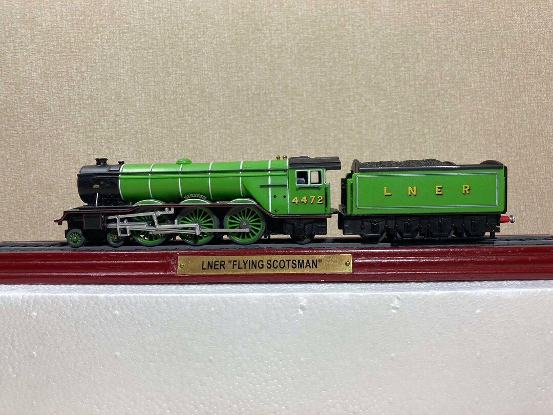 LNER Flying Scotsman Model Steam Train Engine - Etsy UK