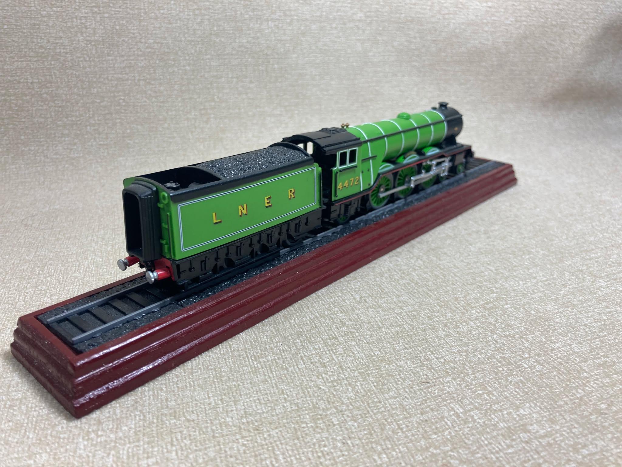 LNER FLYING SCOTSMAN Model Train in Display Box Including Leaflets - Etsy