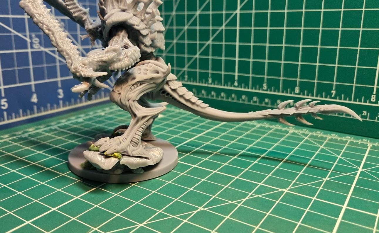 Commanding Poses for Hive Queens (fused Legs+tails Bits, Foot+armor ...