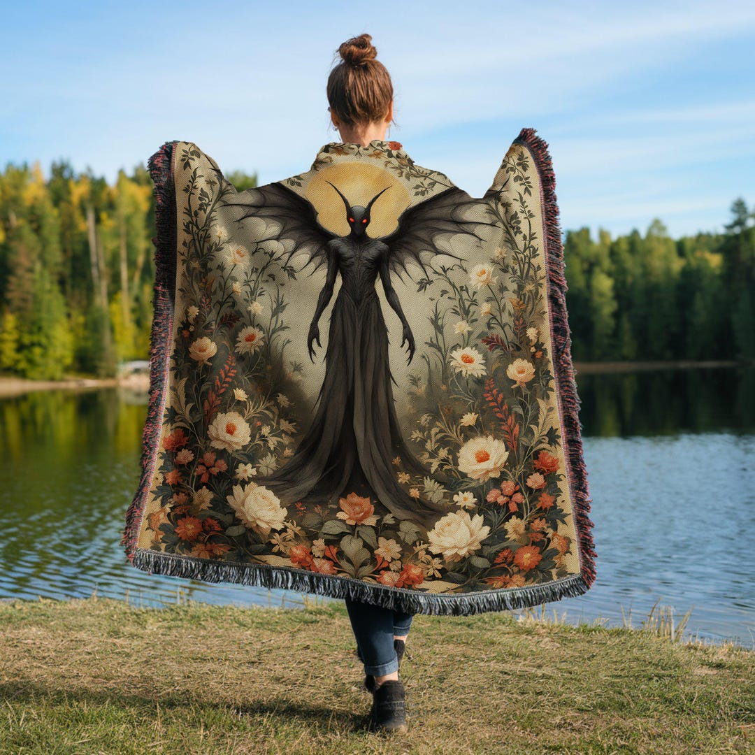 Mystical Mothman Blanket, Cryptid Decorative Tapestry, Woven Blanket ...