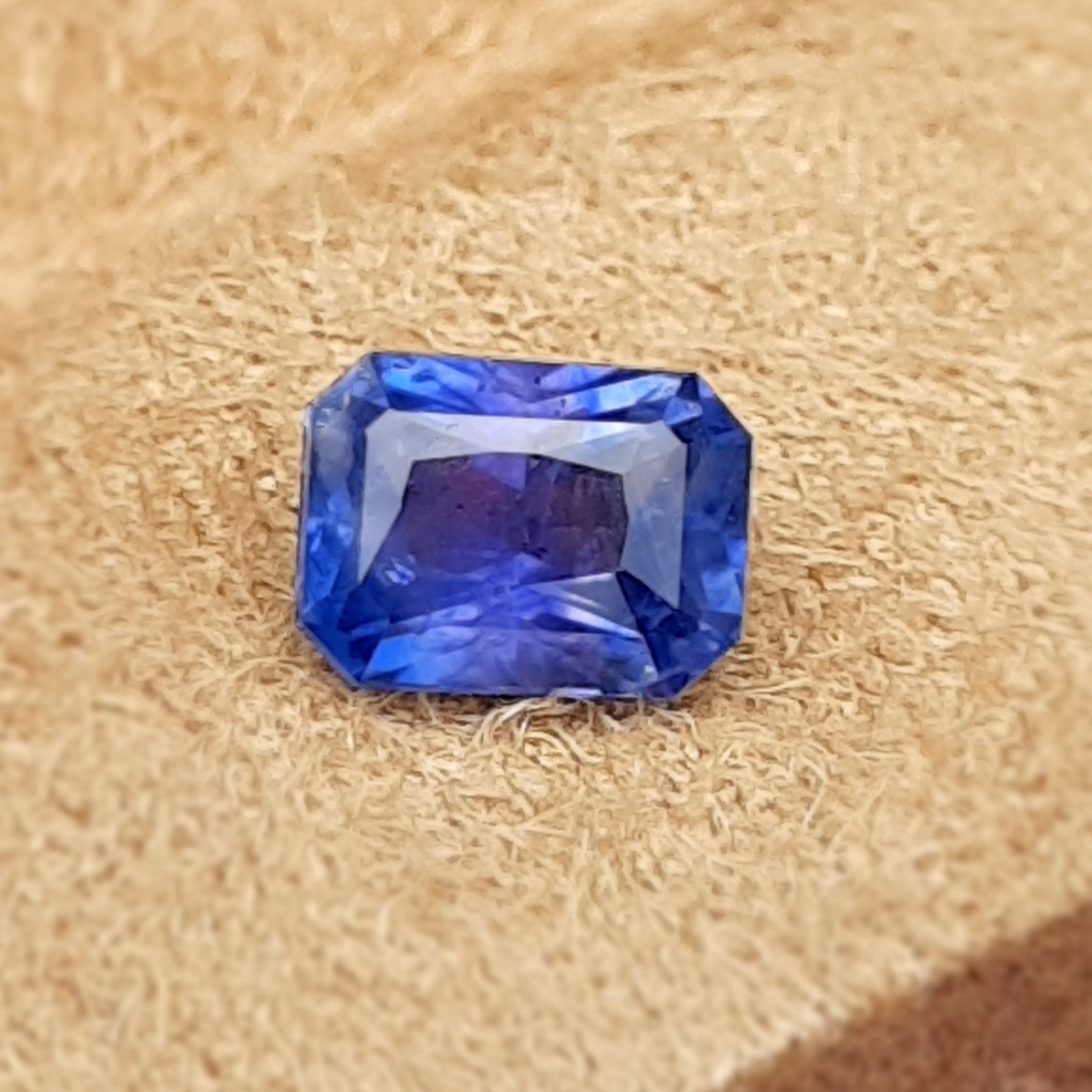 Ultra Violetter Saphir 1,15ct Strahlende Form Lila Saphir Natürlicher ...