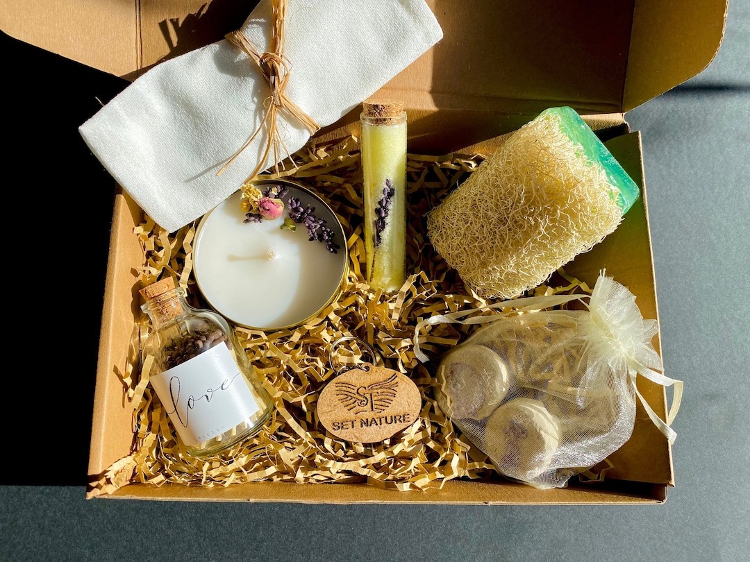 Natural Spa Gift Box for Women , Aloe Vera Loofah Soap , Gifts for ...