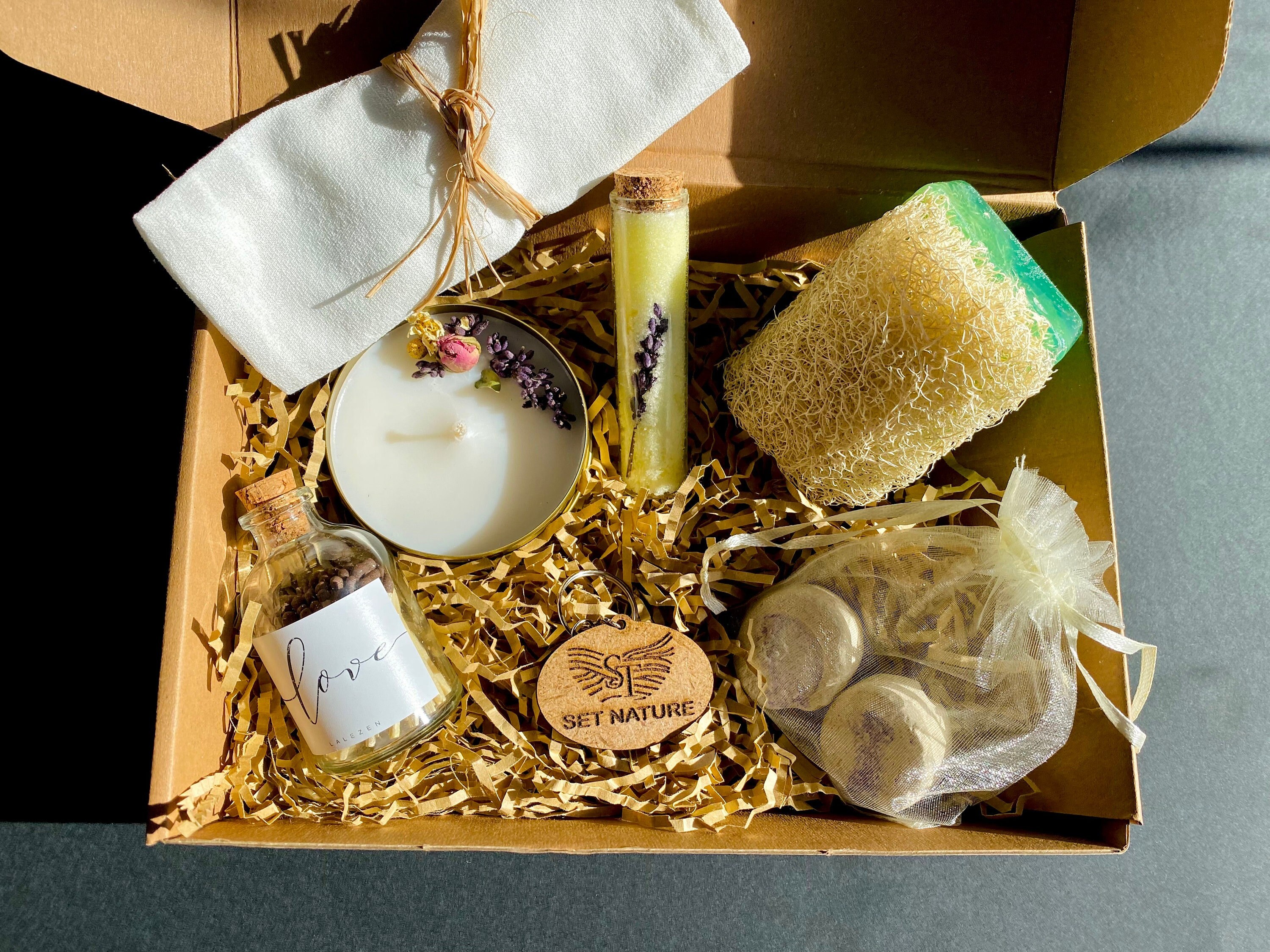 Natural Spa Gift Box for Women , Aloe Vera Loofah Soap , Gifts for ...