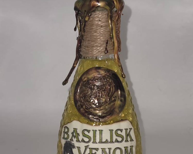 Basilisk Venom Potion, Harry Potter Inspired, Bottle, Swirl, Wax ...