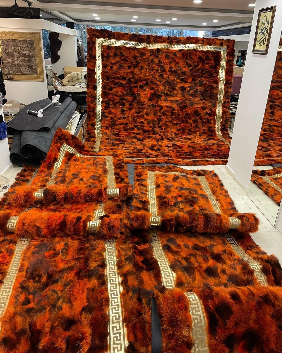 Real Fox Fur and Cowhide Rug for Living Room, Fluffy Fur Rug, Orange ...