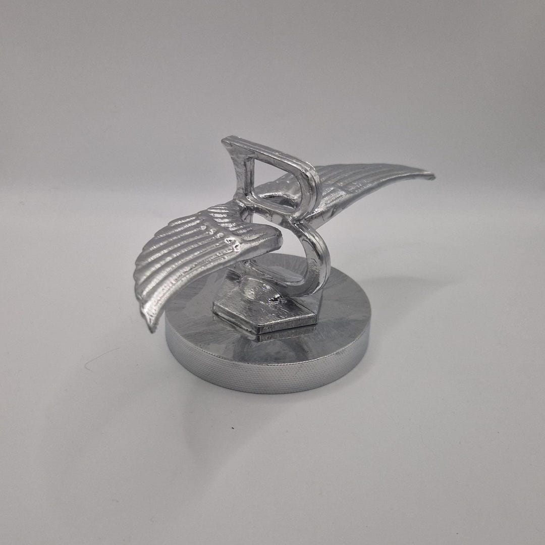 Winged 'B' Bentley Vintage Car Emblem Bonnet Hood Ornament Memorabilia ...