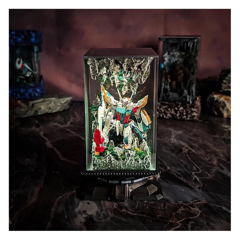 Strike Freedom Gund.am Epoxy Resin Lamp, Gundam in Deep Cave Resin Lamp ...