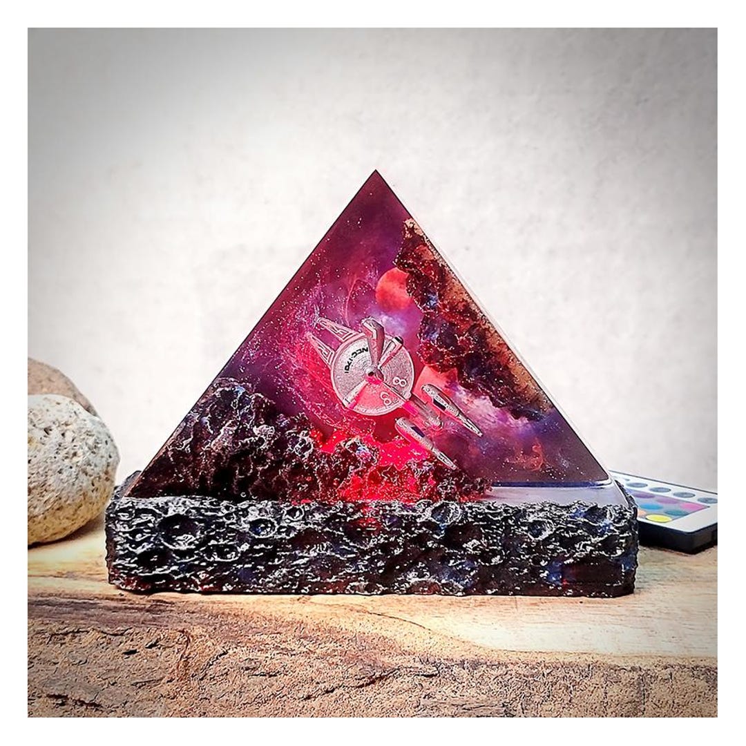 Star Trek Starship Epoxy Resin Lamp, Night Light, Desk Lamp, Art Decor ...