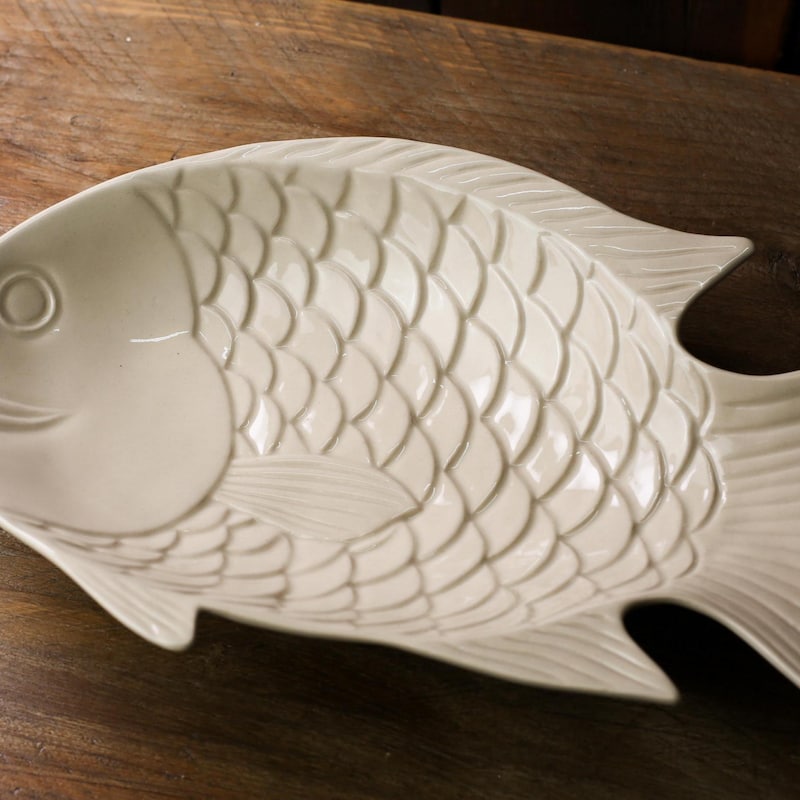 Fish Shaped Plates - Etsy