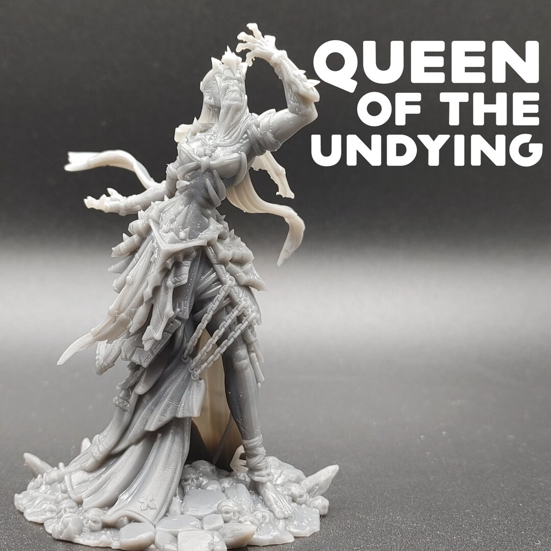 Queen of the Undying - Giant Undead Female Necromancer - Hidden Crypt ...