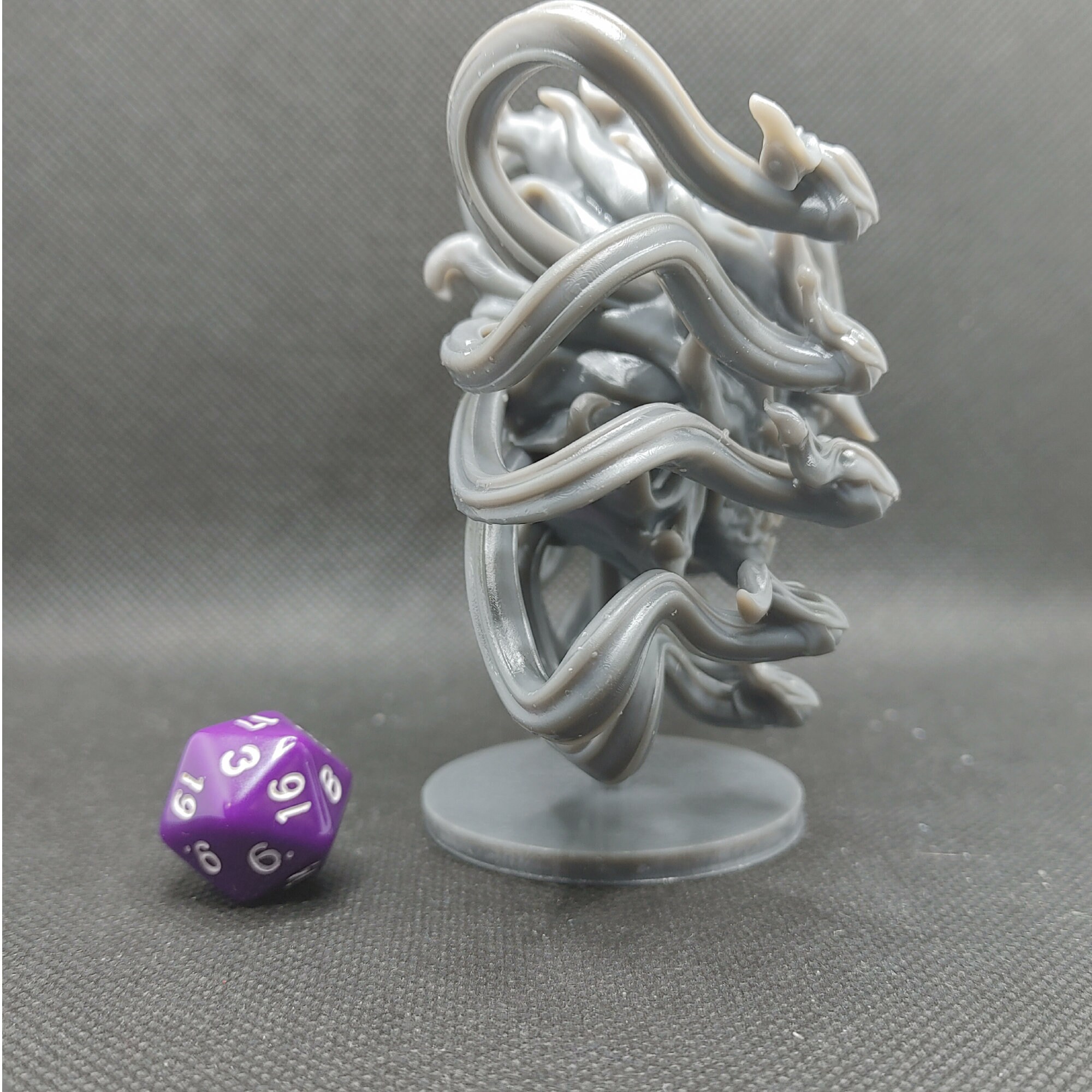 Tyrant Beholder / Floating Eye Monster Brayan Nafarrate - Etsy