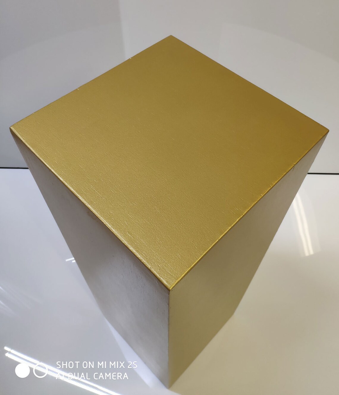 Handmade Gold Display Pedestal – Deluxe Event Centerpiece - Luxury ...