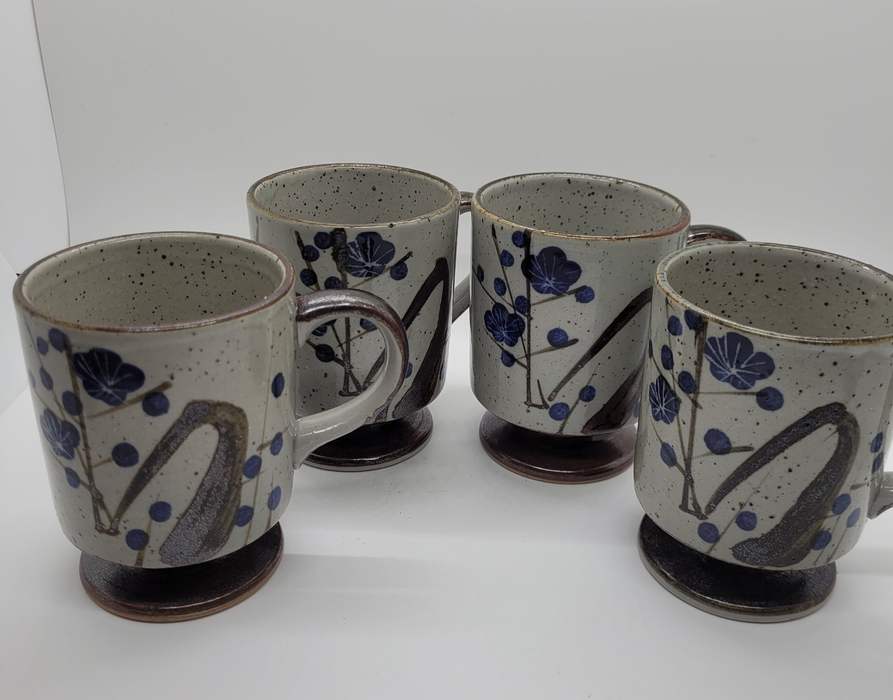 Lovely Vintage Pottery Coffee/tea Mugs With Blue Floral Design- Set of ...