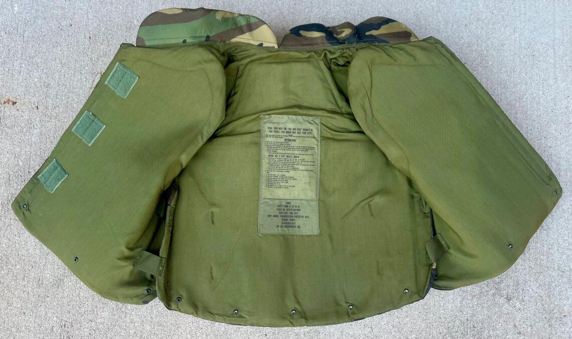 US Army PASGT M81 Woodland Camo Fragmentation Vest Size Large 6 - Etsy