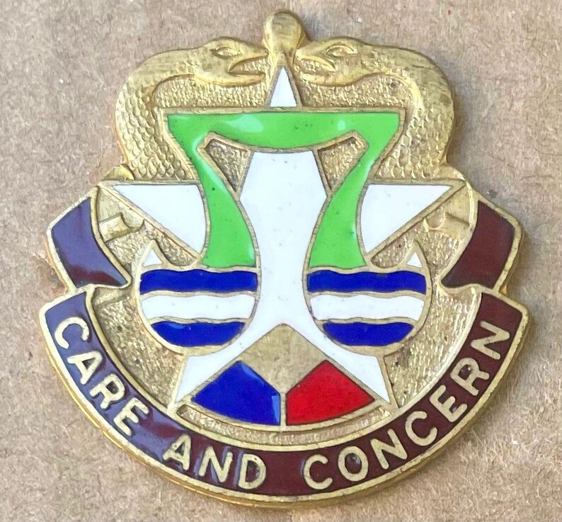 US Army Darnall Medical Center DUI Crest DUI Hallmarked - Etsy