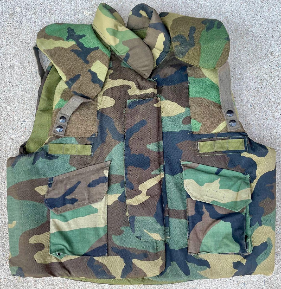 US Army PASGT M81 Woodland Camo Fragmentation Vest Size Large 6 - Etsy