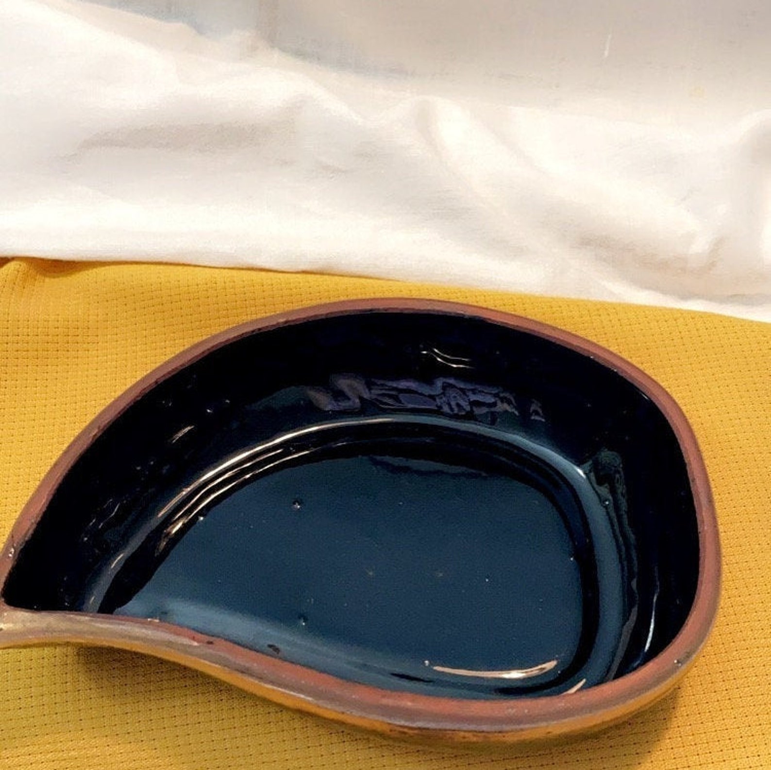 Vintage Hand Painted Betson’s Leaf Covered Dish - Etsy