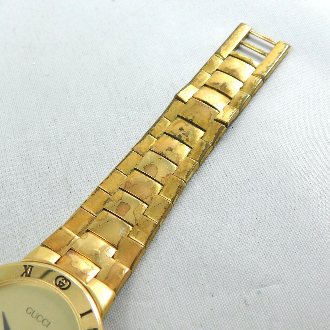 GUCCI 3300M Gold Vintage Swiss Made Watch Quartz - Etsy