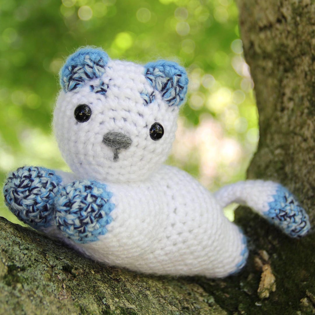 Crochet Arctic Fox, Handmade Snowy Wolf, Winter Decoration, Kitsune ...